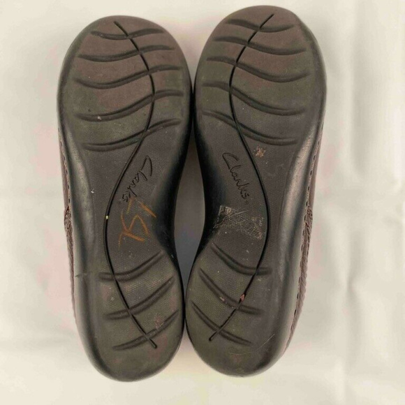 Clarks | Shoes | Clarks Womens Loafers Comfort Slip On Button 85 | Poshmark
